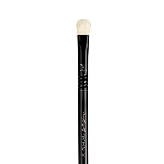 Sigma Beauty X ROXETTE ARISA ROXSTAR E54 MEDIUM SWEEPER BRUSH